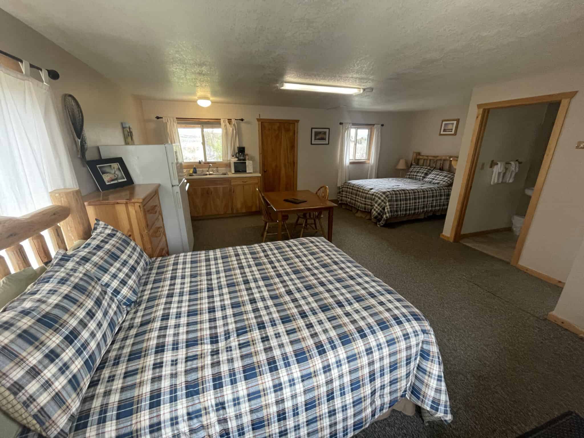 Lodging on the Madison River - Slide Inn - Fly Fish Montana